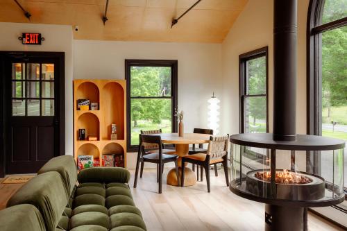 Otherland Hotel - Brattleboro, VT