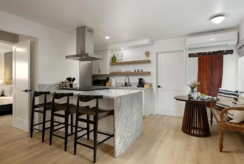 Private Garden And Family Friendly - Summerland Beach, CA
