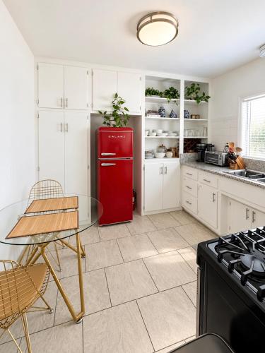 Downtown Studio Free Parking 1 Mi To Beach & Convention Center - Long Beach, CA