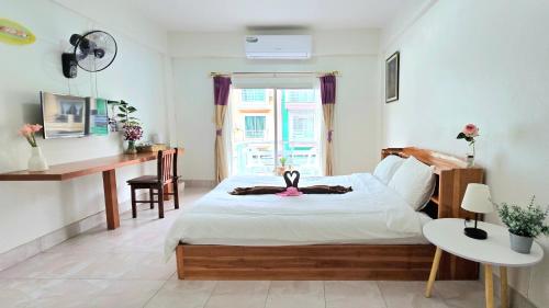You And Me Guesthouse - Cha-am