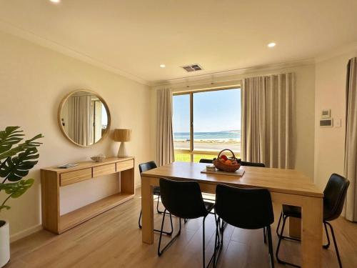 Pelican Shore Villa 4 - Kalbarri Wa - Kalbarri
