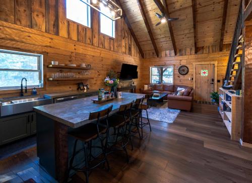 Foxhole Cabin, New Custom Log Cabin In Shenandoah Valley - Sky Meadows State Park, Delaplane
