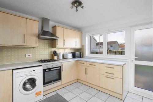 Modern 3bed Home Near Airport With Free Parking - Livingston