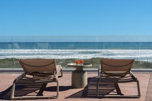 Ocean 9 - Sunset Beachfront Apartments - Cape Town