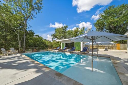 Vine Retreat | Near Texas A&m - Bryan, TX
