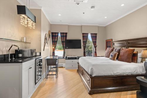 Independence Square 302, Top Floor Stylish Hotel Room With Wet Bar, A/c, In Downtown Aspen - Aspen