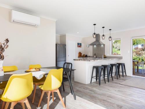 Modern Beach Break - Waihi Beach Holiday Home - Waihi