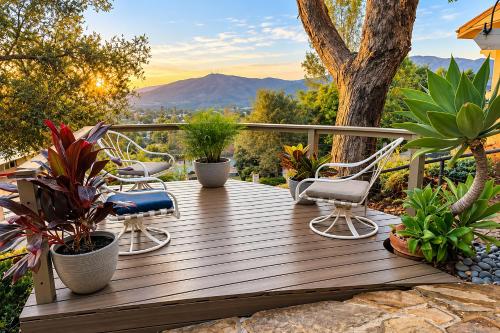 16 Mi To Beaches & Wineries! Chic Peaceful Retreat - Ojai, CA