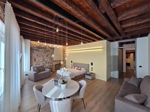Sarpi Apartments & Suite - Údine