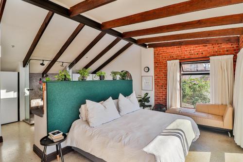Jbay Holiday Home - Jeffreys Bay