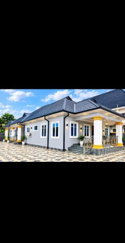 Tdn Service Apartment - Benin City