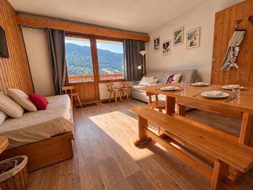 Apt Fonctionnel Proche Pistes, Commerces, Avec Balcon Et Wifi A Meribel - Fr-1-688-72 - Méribel
