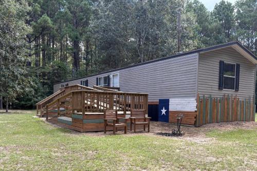 Hike, Bike & Boat: Peaceful Piney Woods Home! - Willis, TX