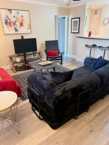 3h The Sweet Suite At Peachtree Towers - Atlanta, GA
