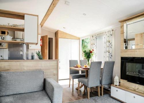Porth Beach Holiday Park - Newquay