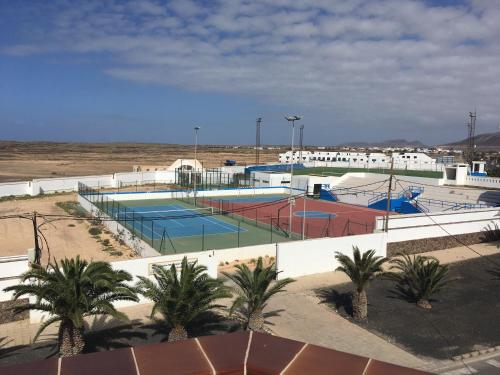 Cotillo Faro - El Cotillo