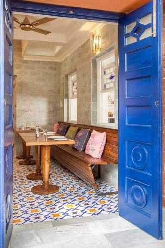 The Ivy House - Kolkata (Calcutta)