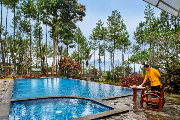 Jambuluwuk Convention Hall & Resort Puncak - Indonesia