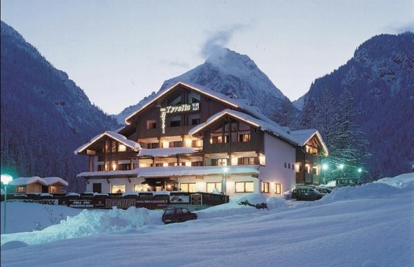 Hotel Tyrolia - Canazei
