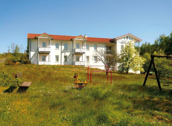 Haus Seeschwalbe Ferienwohnungen - Thiessow
