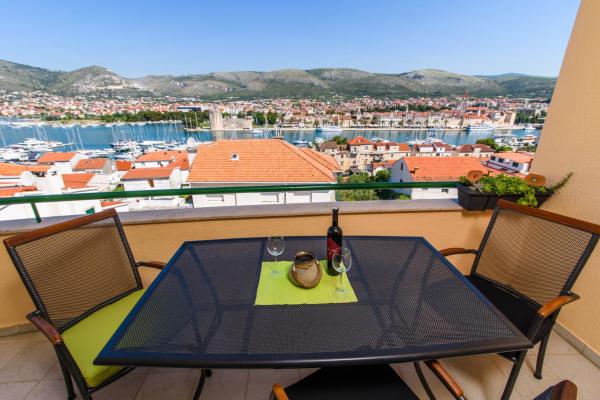 Apartment Trogir City - Arbanija