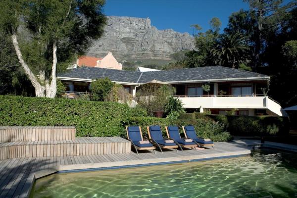 Lézard Bleu Guest House - Camps Bay