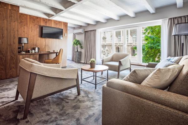 Nomad Luxury Suites - Belgrade