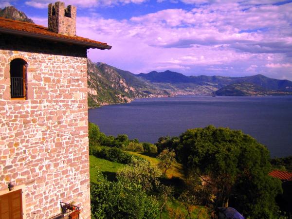 Castello Di Zorzino Iseo Lake - Lombardije