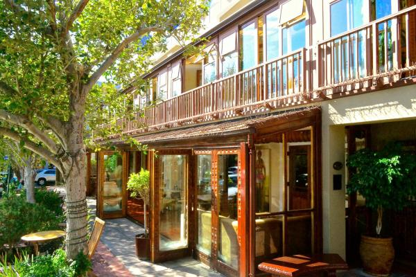 Ikhaya Lodge - Camps Bay