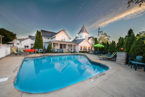 Ourguest Inn & Suites Downtown Port Clinton - Put-in-Bay, OH