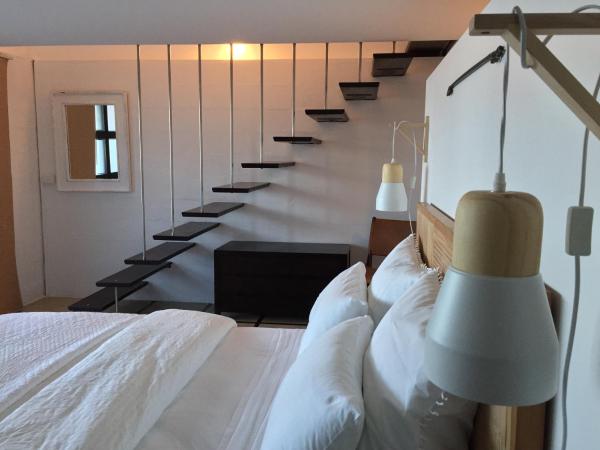 Shorebreak Studio Apartments - Coffs Harbour, Australia