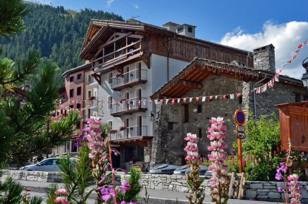 Maison De Famille Les 5 Frères - Tignes