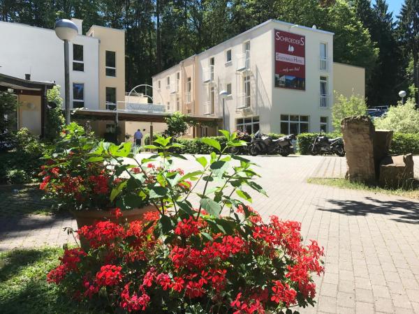 Schroeders Stadtwaldhotel - Trier