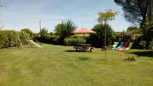 Gîte 5 Personnes Au Calme Avec Jardin, Piscine, Proche D'amboise - Mesland