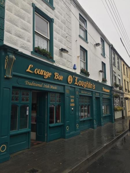 O'loughlin's Bar - Clare County