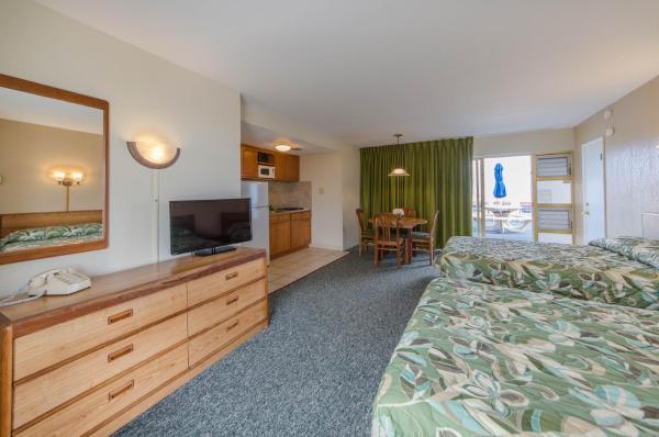 Attache Motel - Wildwood, NJ