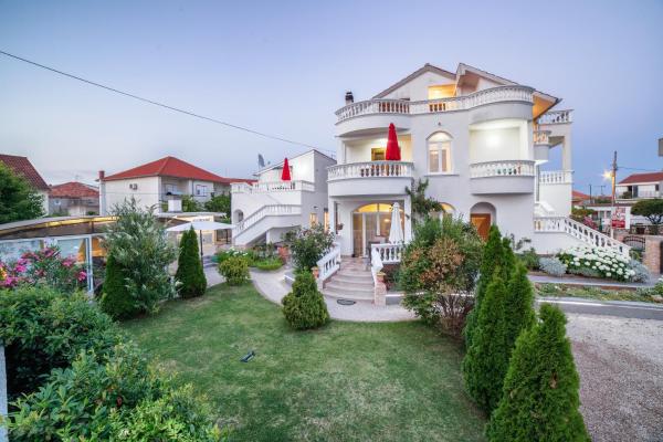 Apartments Lipic - Vodice