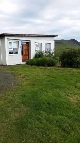 Giljur Guesthouse - Vik