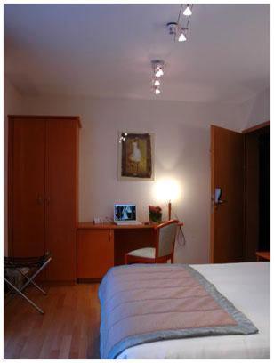 Hotel South Charleroi Airport - Courcelles