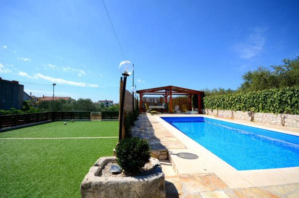 Apartments Ani- Pool And Hot Tub - Croacia