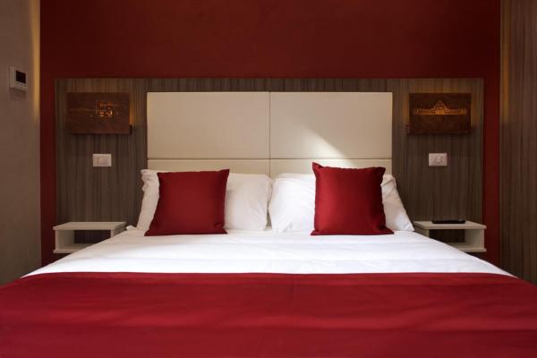 Duomo Residence - Napoli, İtalya