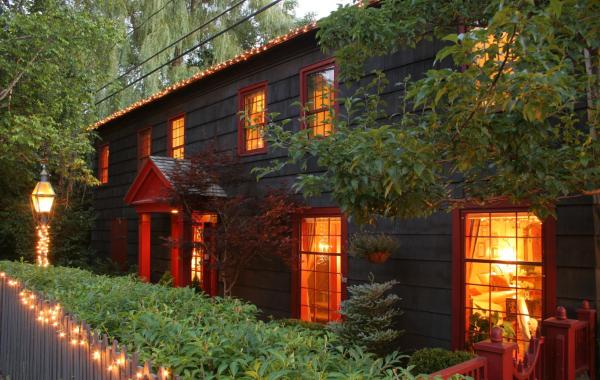 1795 Acorn Inn B&B - Finger Lakes, NY