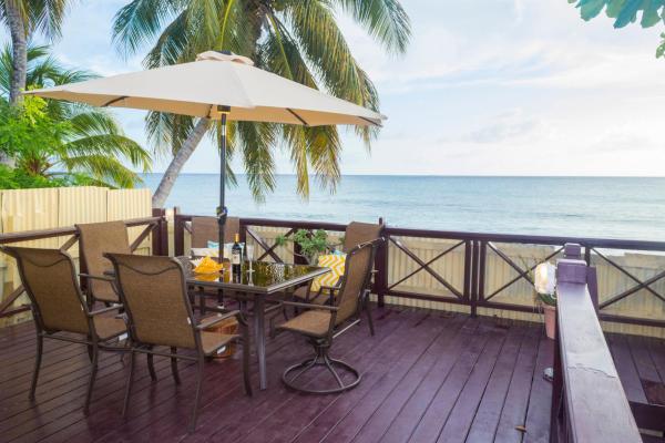 Darrel Cot Beachfront Cottage - Barbados