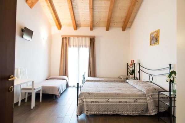Chesini Rooms - Lazise, Italien