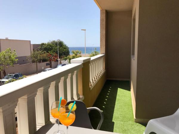 Apartment + Pool. 1 Minute Beach. El Médano - El Médano