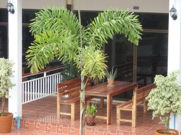 Maria's 2 Bedroom Home For Up To 6 People - Ko Samet