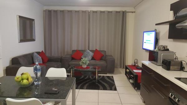 Strelitzia Apartment - Edenvale
