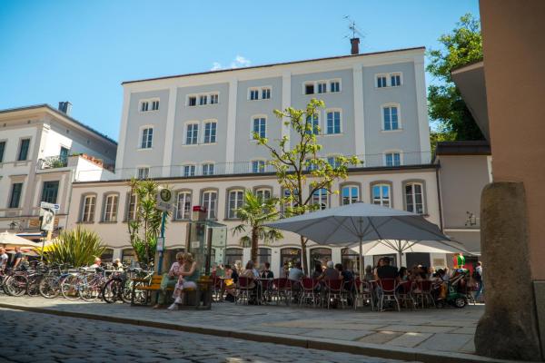 Art Hotel & Hostel - Passau
