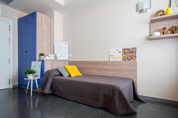 Residencia Universitaria Resa Damia Bonet - Valencia