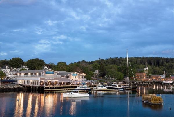 Boothbay Harbor Oceanside Inn - Boothbay Harbor, ME